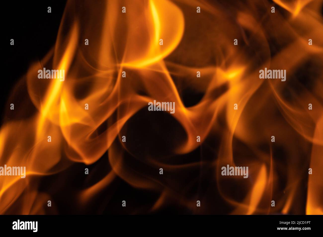 12 June 2022, Baden-Wuerttemberg, Rottweil: Fire raging in a charcoal ...