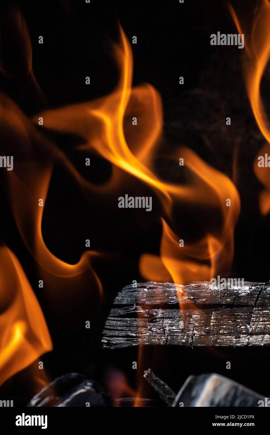 12 June 2022, Baden-Wuerttemberg, Rottweil: Fire raging in a charcoal ...