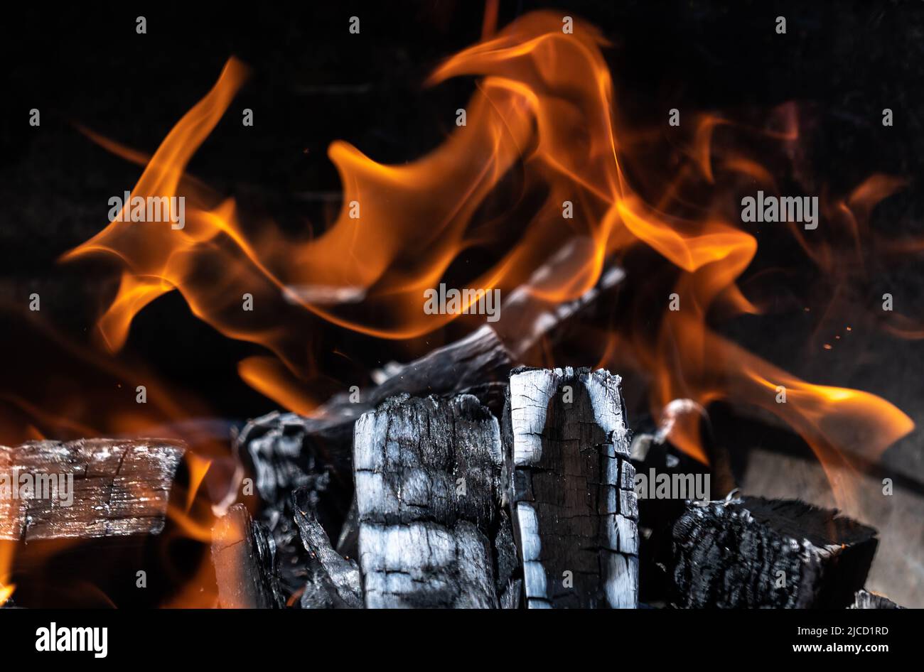 12 June 2022, Baden-Wuerttemberg, Rottweil: Fire raging in a charcoal ...