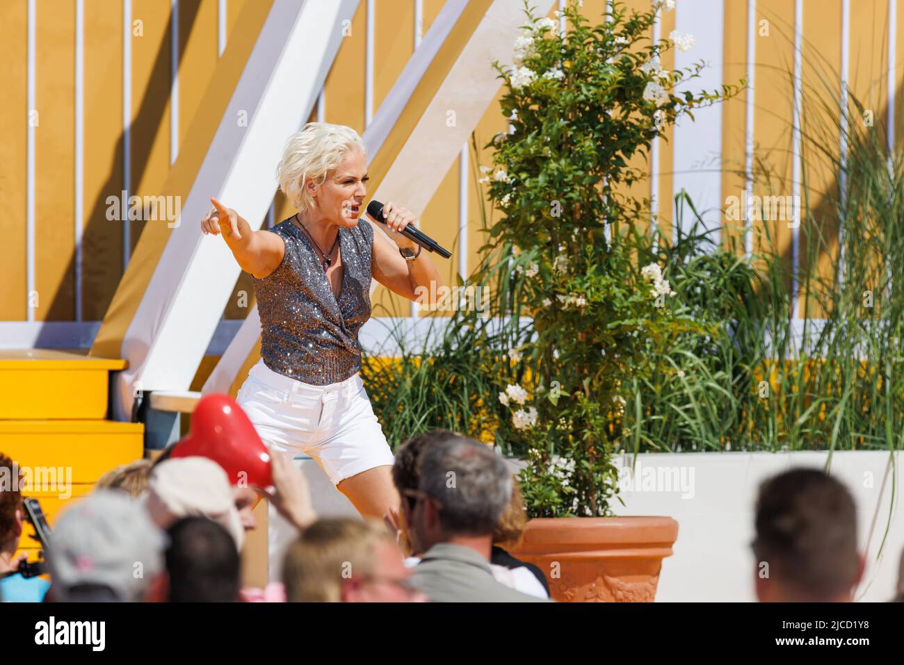 12 June 2022, Baden-Wuerttemberg, Rust: Singer Michelle is on stage ...