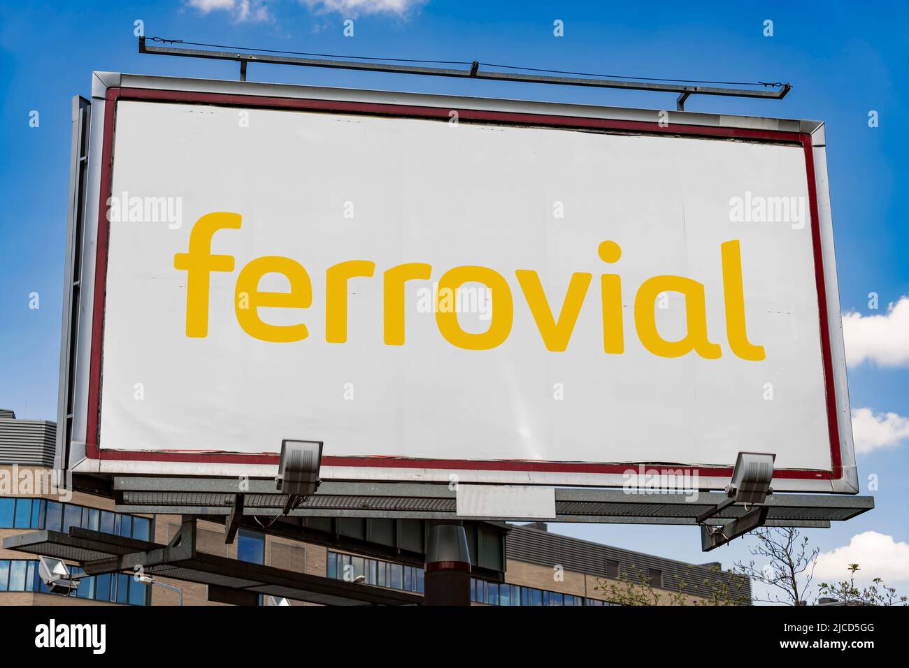 Ferrovial logo hi-res stock photography and images - Alamy