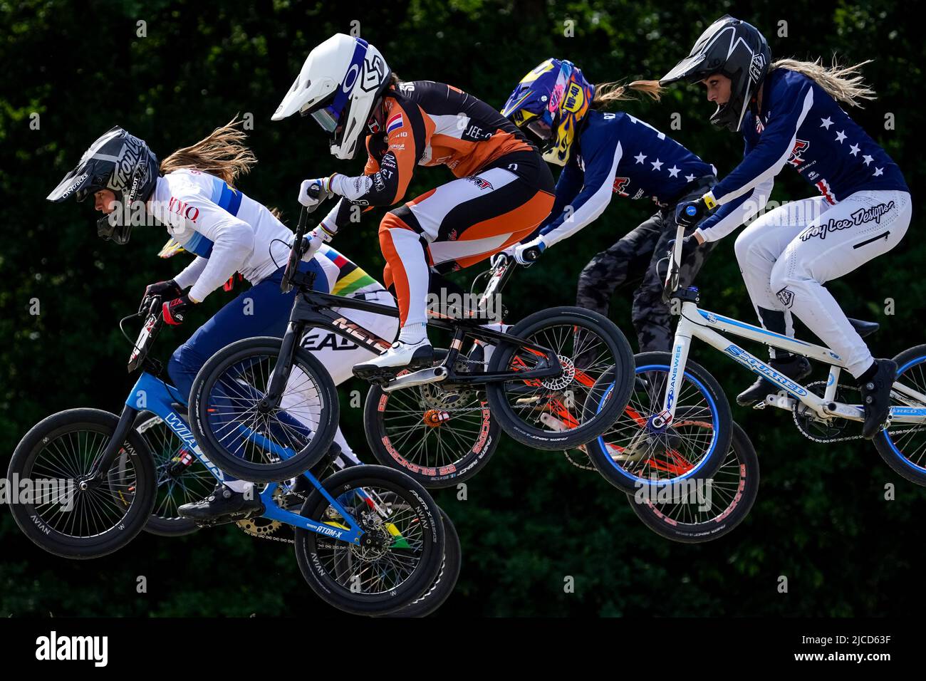 ARNHEM, NETHERLANDS - JUNE 12: Bethany Shriever of Great Britain, Zoe ...