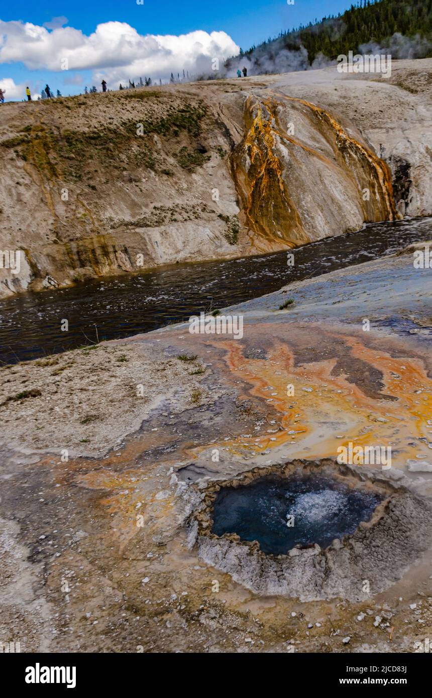 Boiling water bubbler Geyser. Active geyser with major eruptions ...