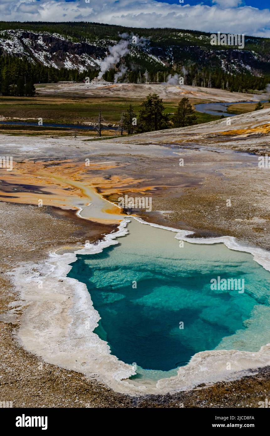Boiling water bubbler geyser hi-res stock photography and images - Alamy