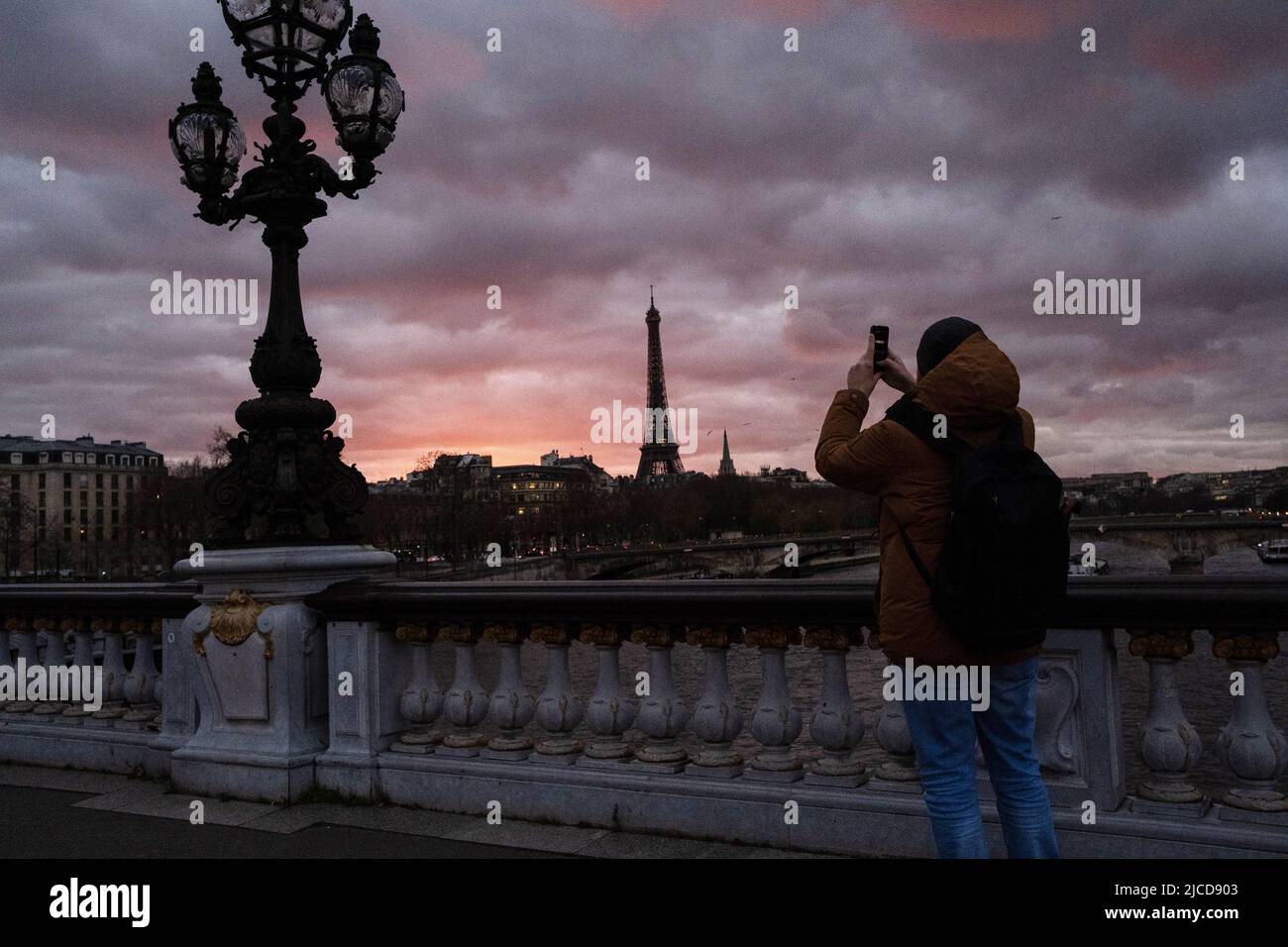 Daily life. Buildings and architecture of Paris. France Stock Photo - Alamy