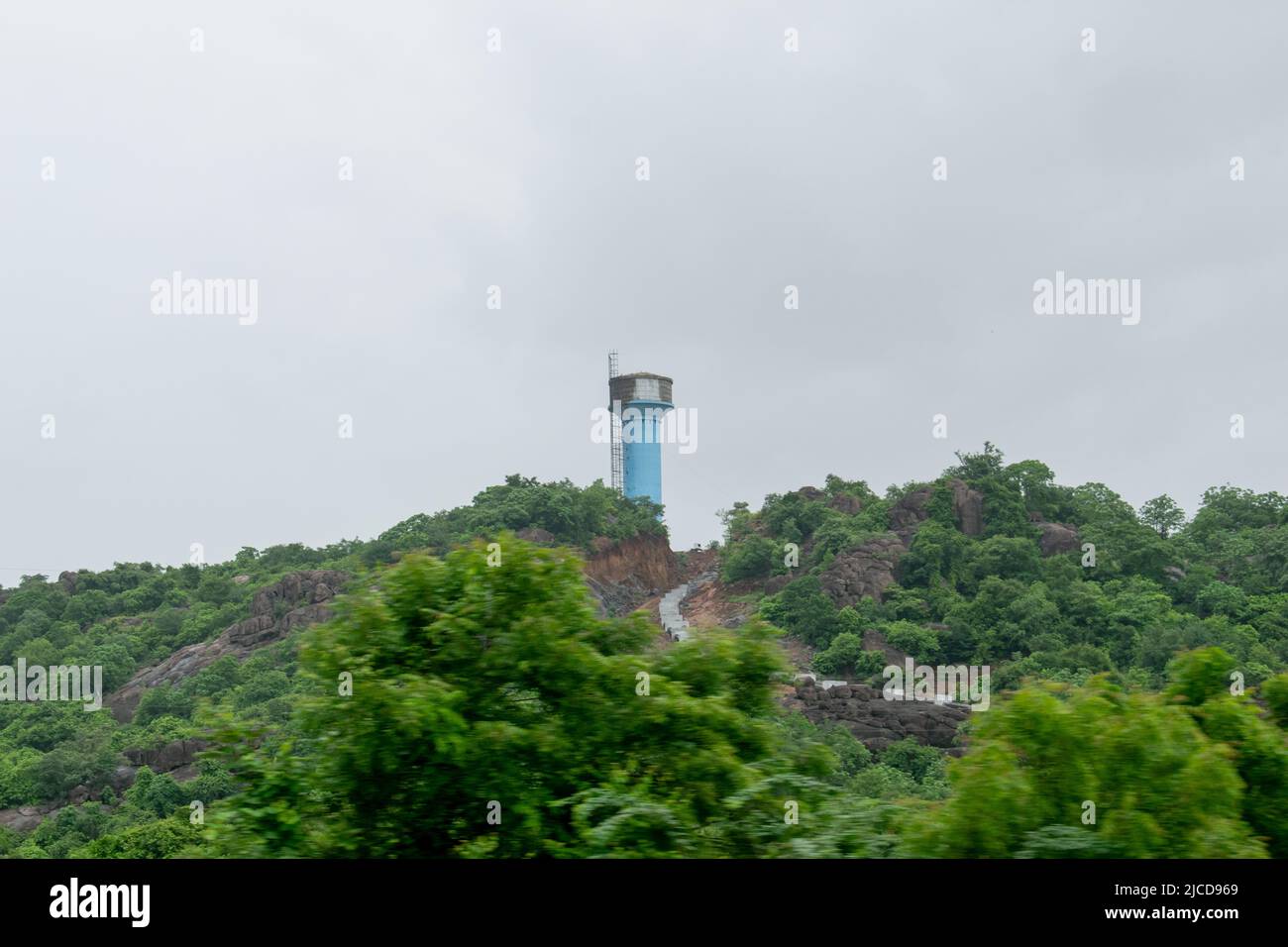 Cell phone tower india hi-res stock photography and images - Alamy