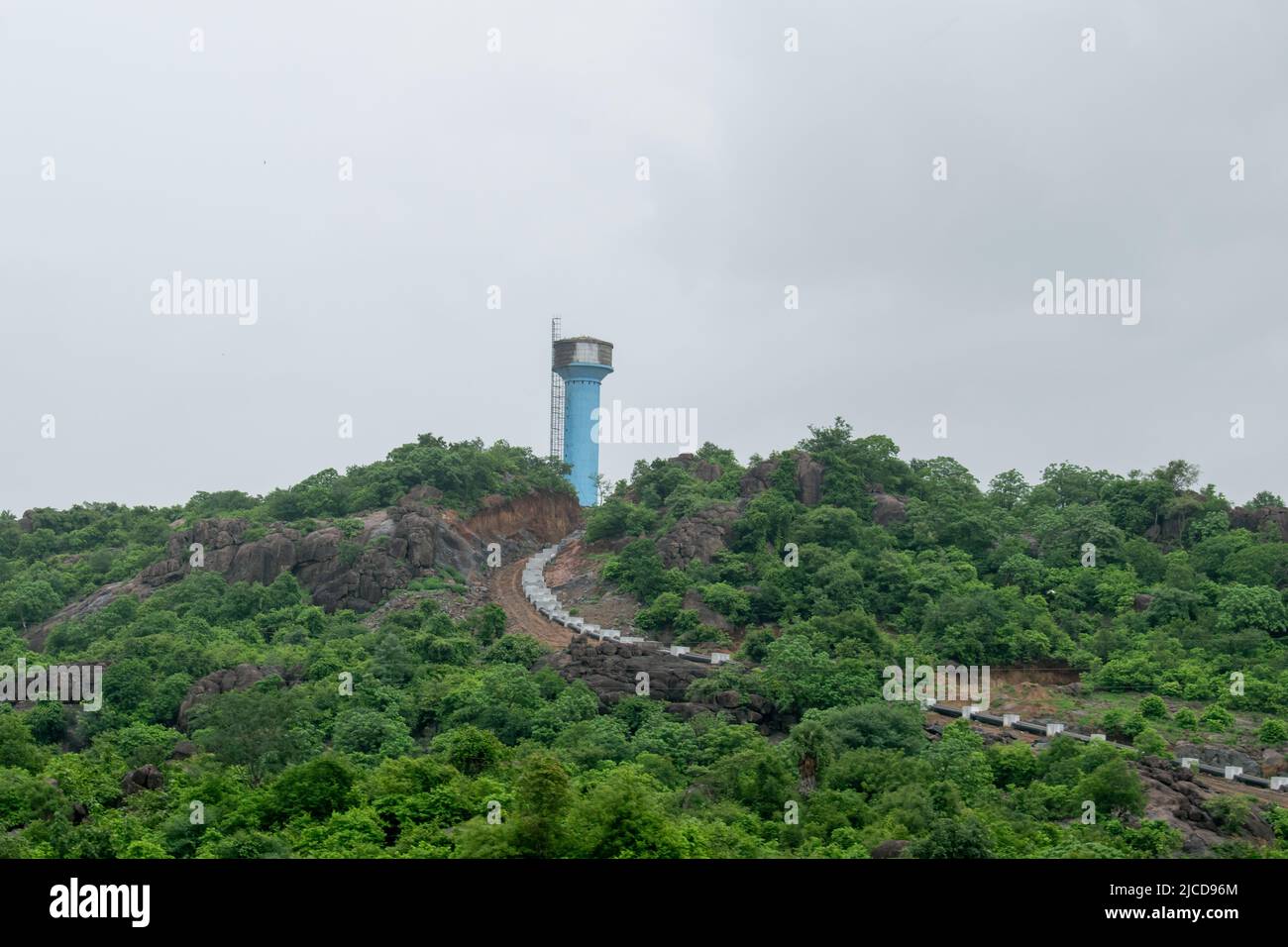 Cell phone tower india hi-res stock photography and images - Alamy