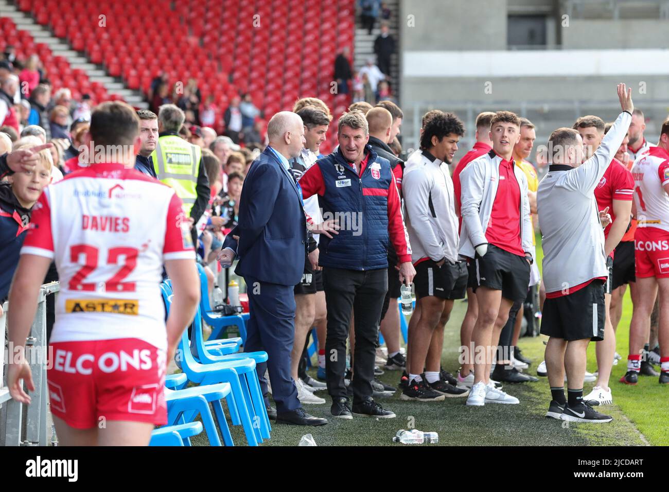 Tony Smith Head Coach of Hull KR sees his players off the pitch after ...