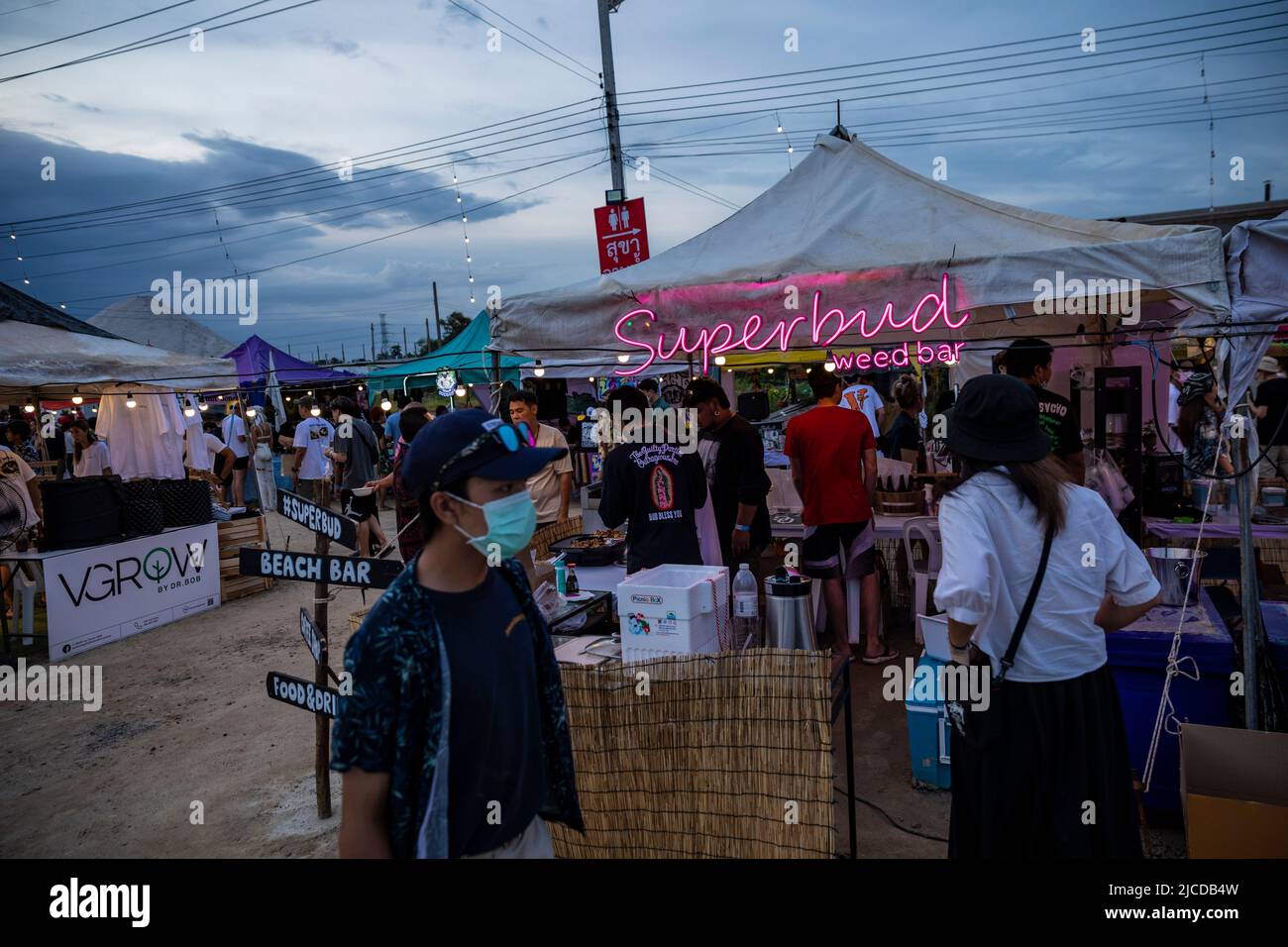 Marijuana weed stall hi-res stock photography and images - Alamy