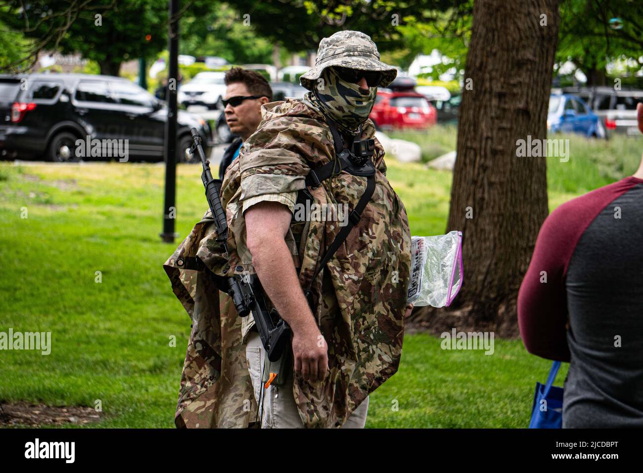 June 11 2022 Coeur D Alene Idaho Usa An Armed Man Patrols The