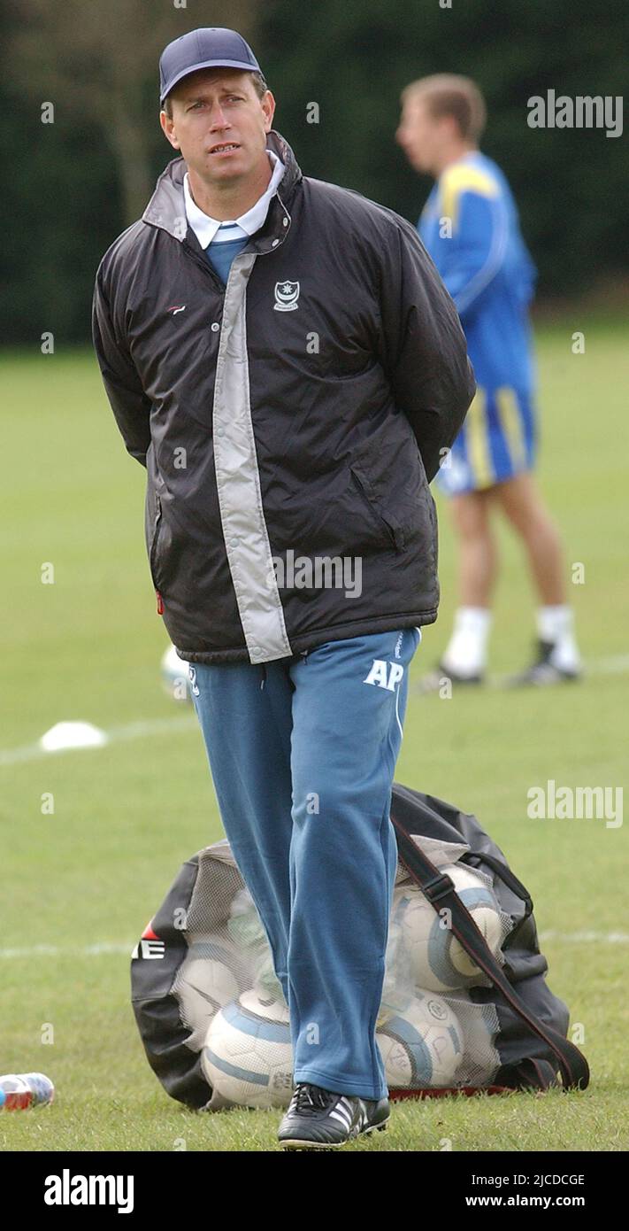 PORTSMOUTH TRAINING 14-04-05 PORTSMOUTH'S NEW MANAGER ALAIN PERRIN PIC ...