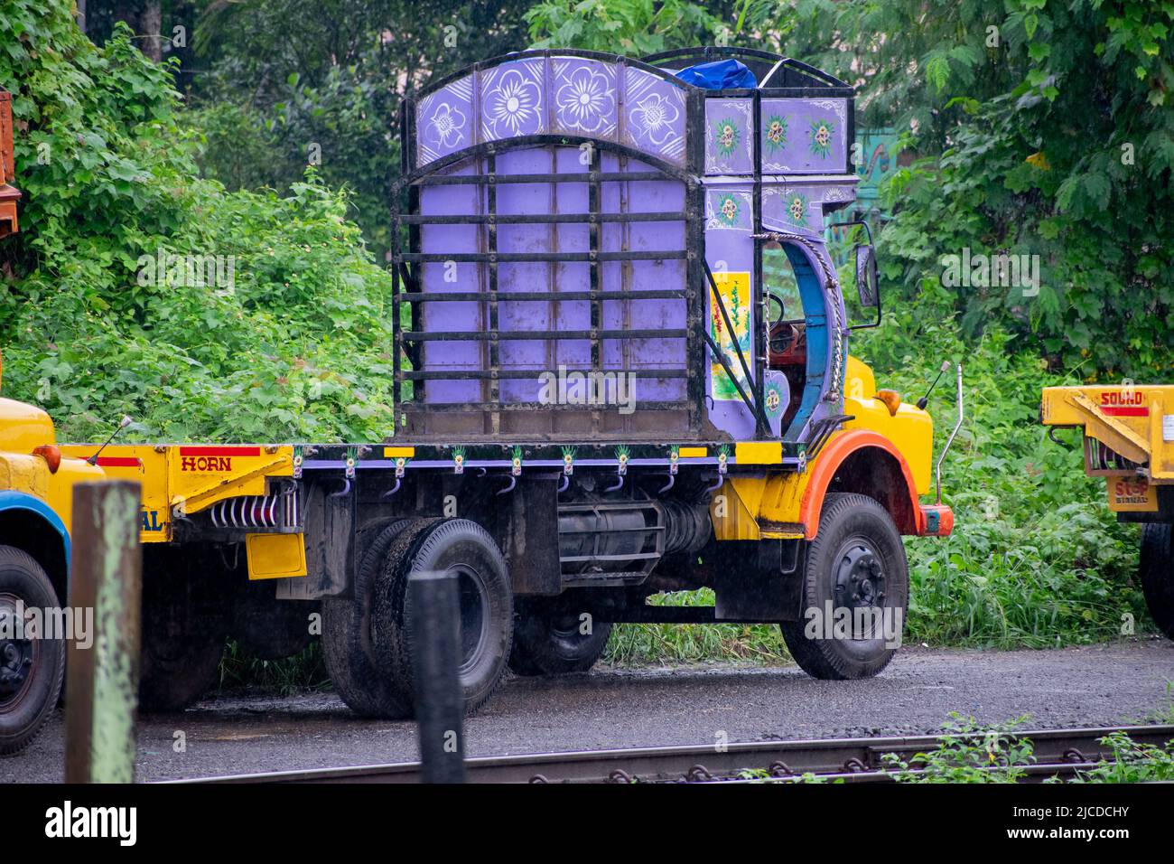 Indian transport truck hi-res stock photography and images - Alamy