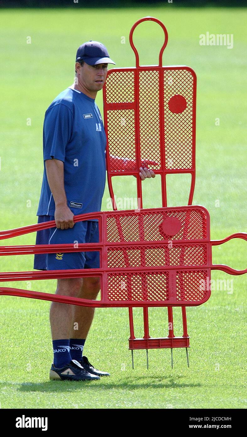 PORTSMOUTH TRAINING 11-08-05 MANAGER ALAIN PERRIN PIC MIKE WALKER, 2005 ...