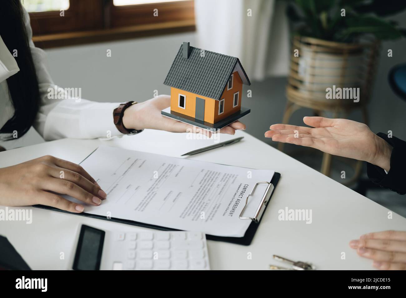 Guarantee, mortgage, agreement, contract, sign, real estate agent ...