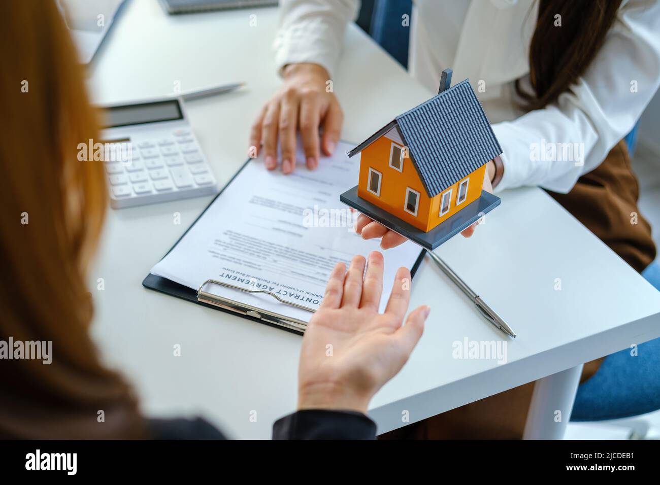 Guarantee, mortgage, agreement, contract, sign, real estate agent ...