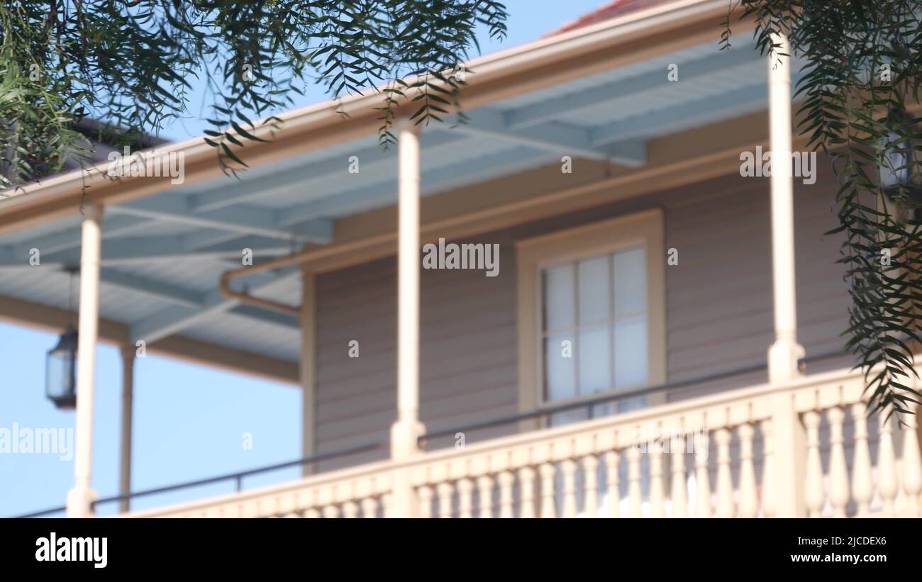California mansion balcony hi-res stock photography and images - Alamy