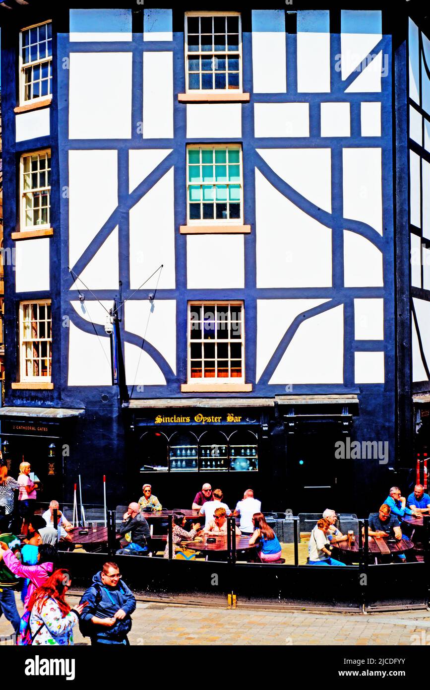 Sinclairs oyster bar hi-res stock photography and images - Alamy