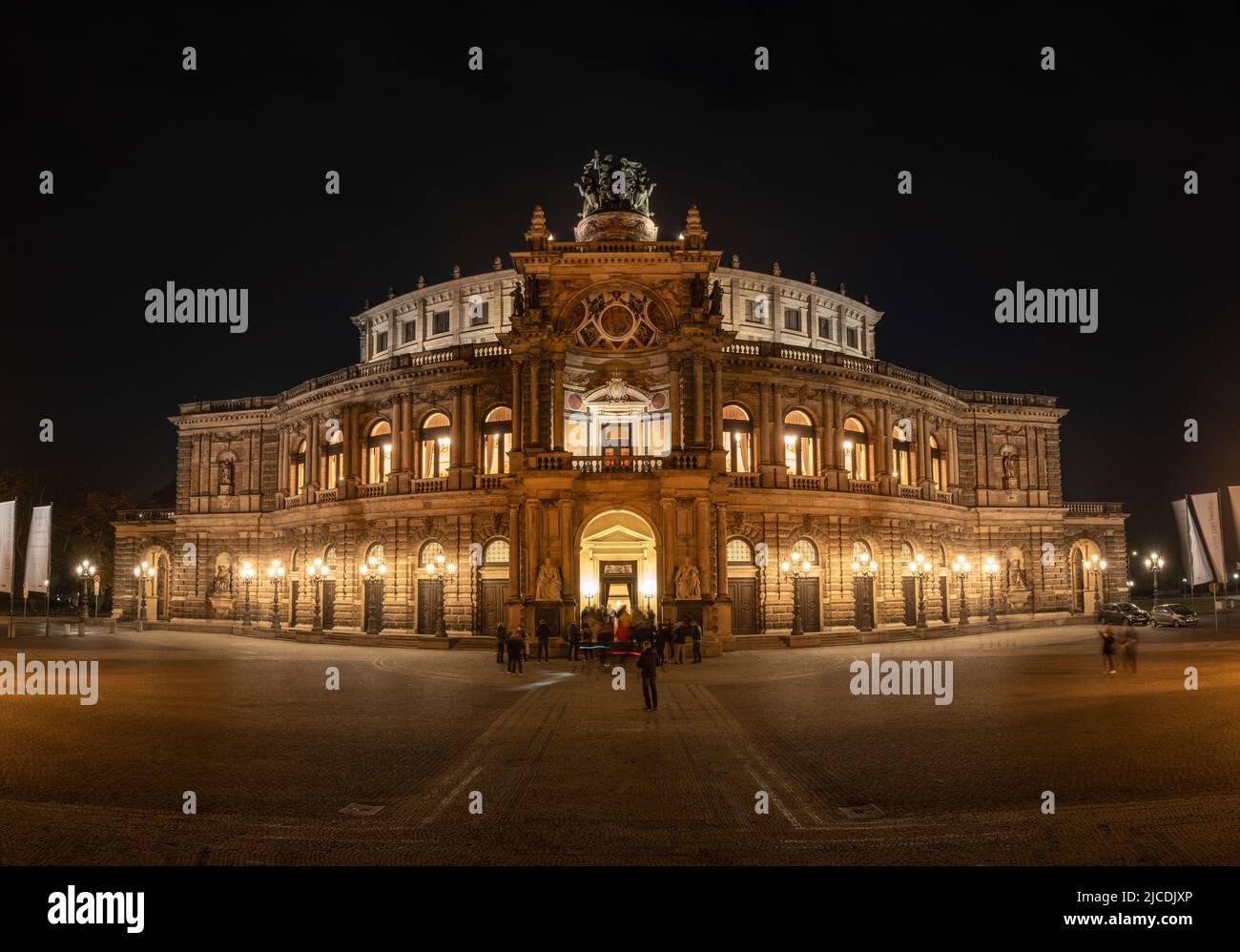 Opera semperoper architecture city hi-res stock photography and images ...