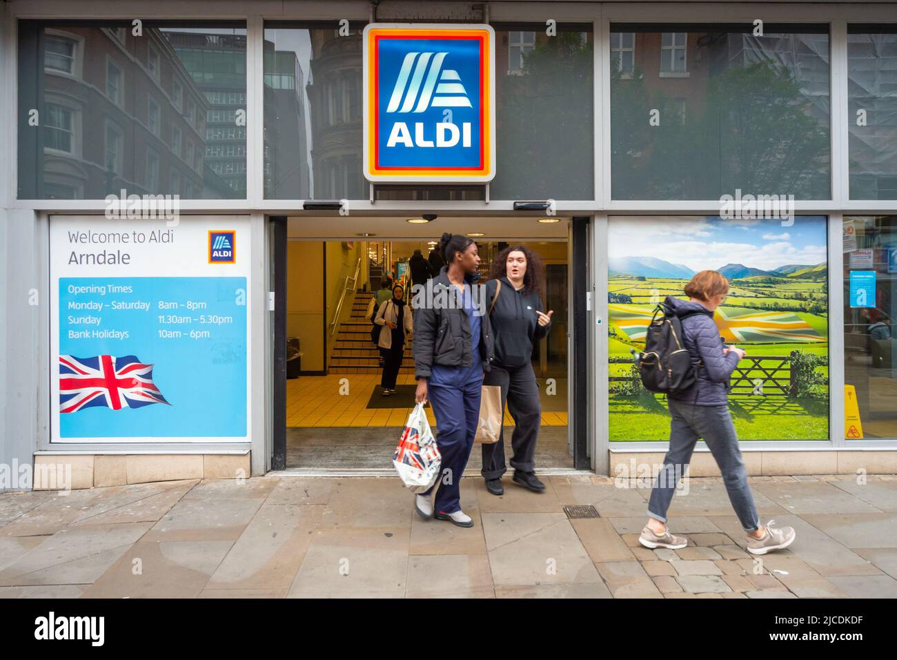 ALDI storefront Market Street Manchester, UK. Popular German ...
