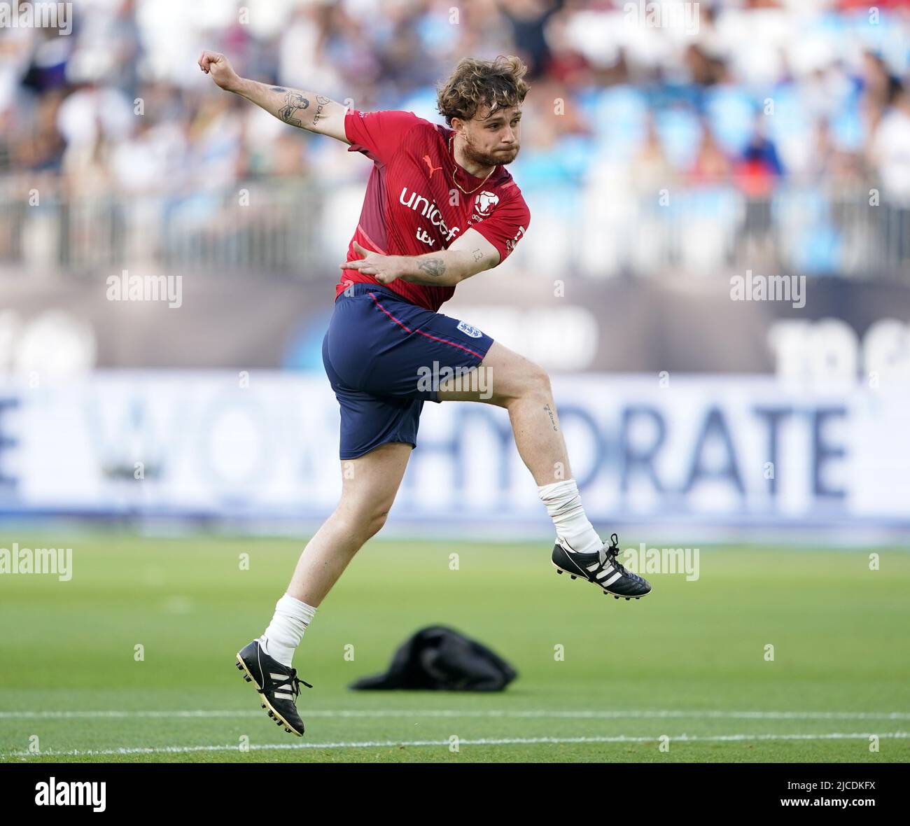 Tom Grennan warming up before the Soccer Aid for UNICEF match at The ...