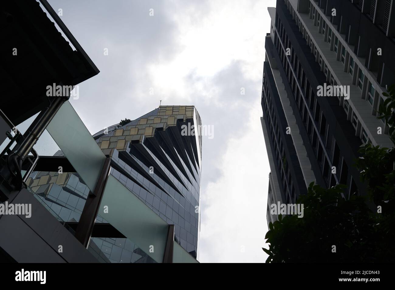 One tall building hi-res stock photography and images - Alamy