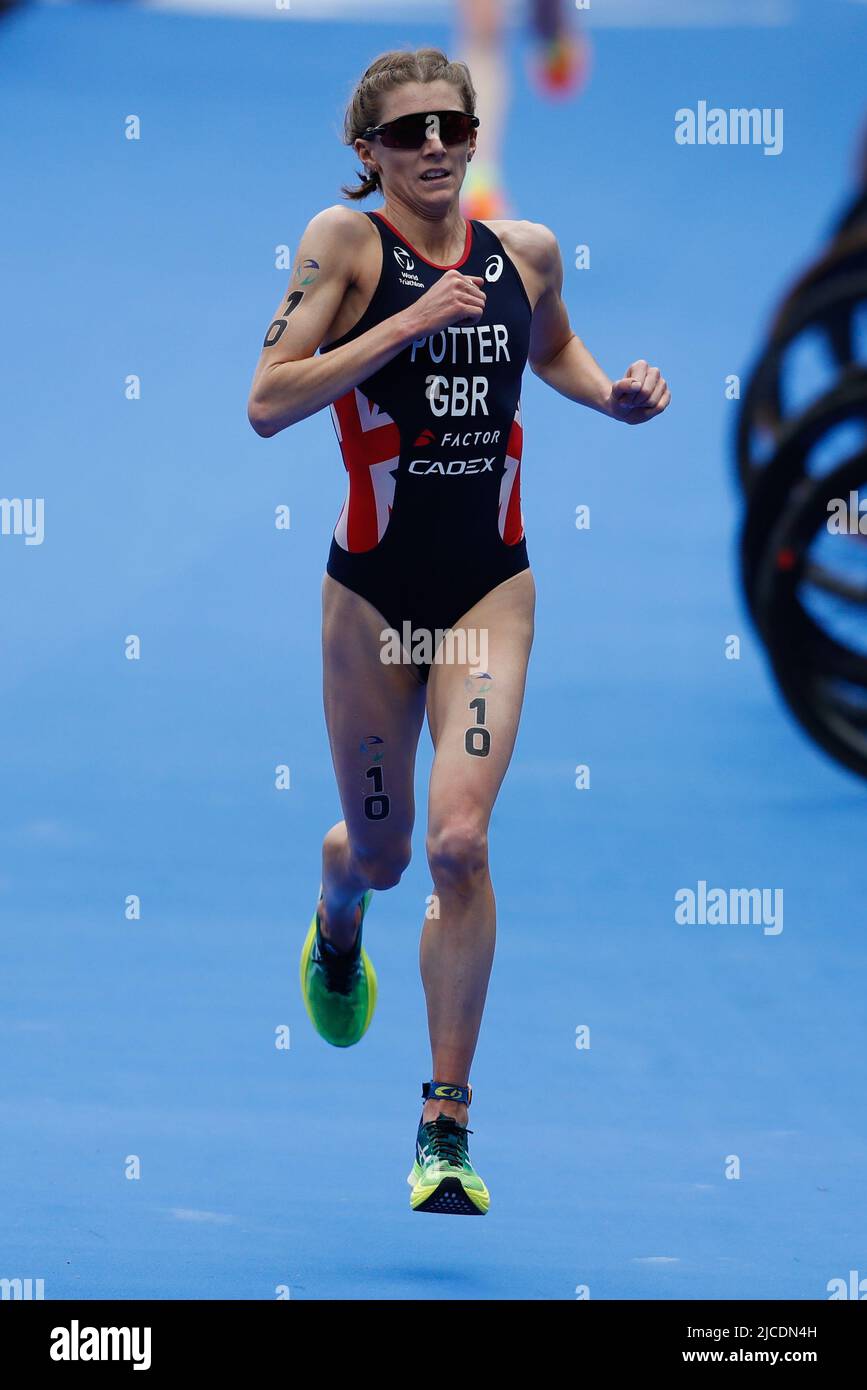 Great Britain's Beth Potter in action during day one of the 2022 World ...