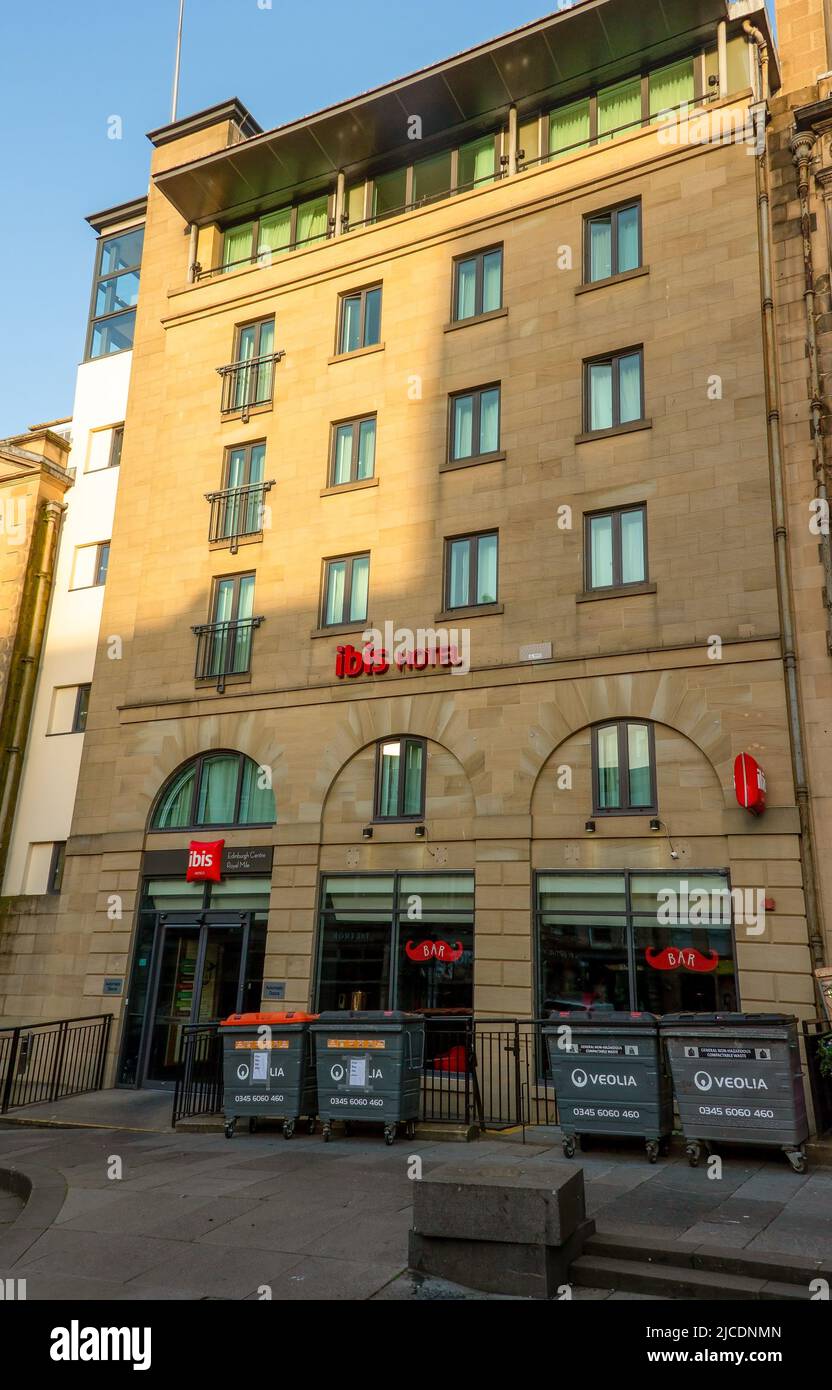 Ibis Hotel for accommodation in the city centre of Edinburgh, Scotland ...