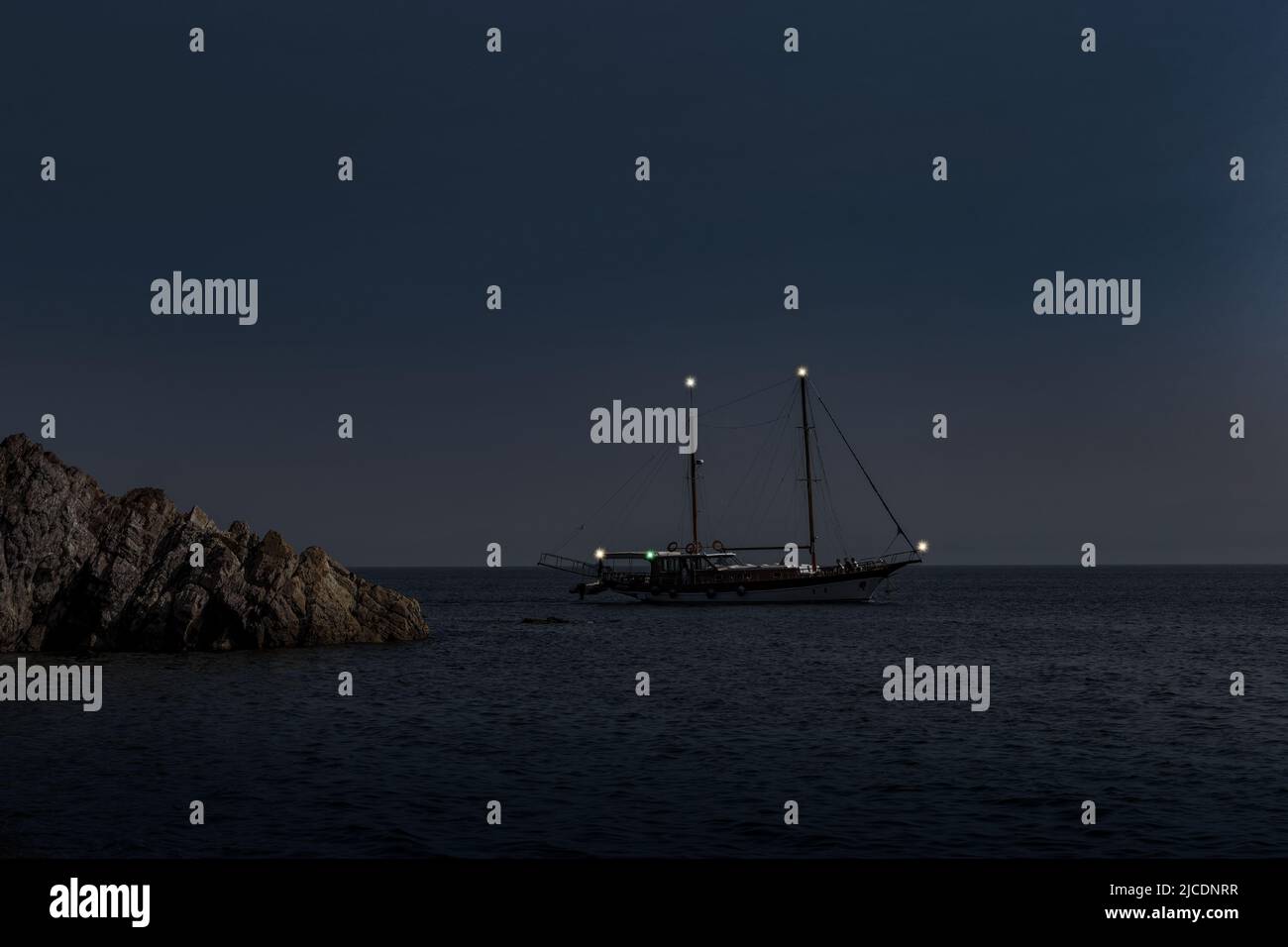 Pacific ocean night sky hi-res stock photography and images - Alamy