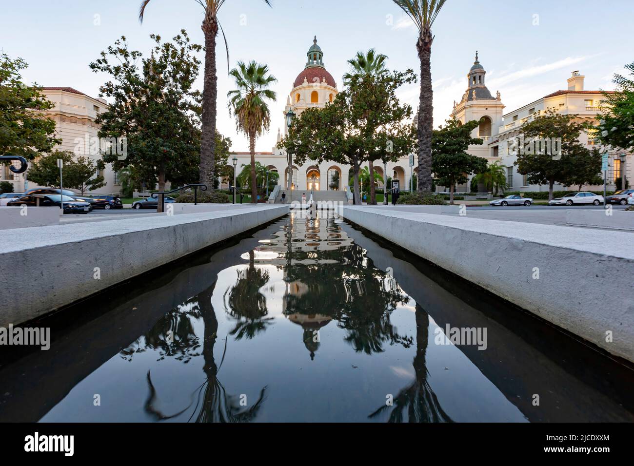 Afternoon view of the beautiful Pasadena City Hall at Los Angeles ...