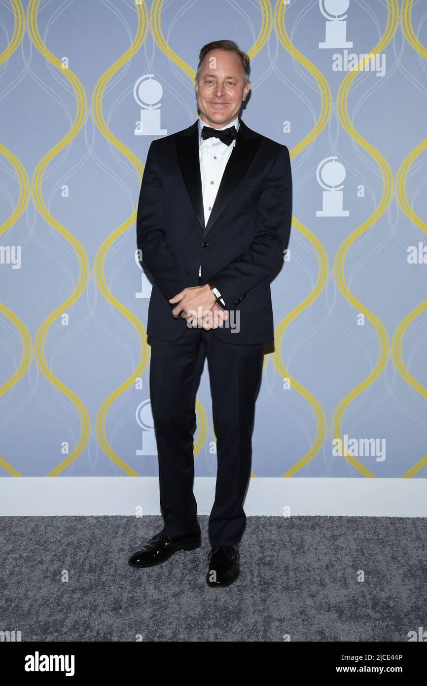 New York City, US, June 12, 2022. Scott Pask walking on the red carpet ...