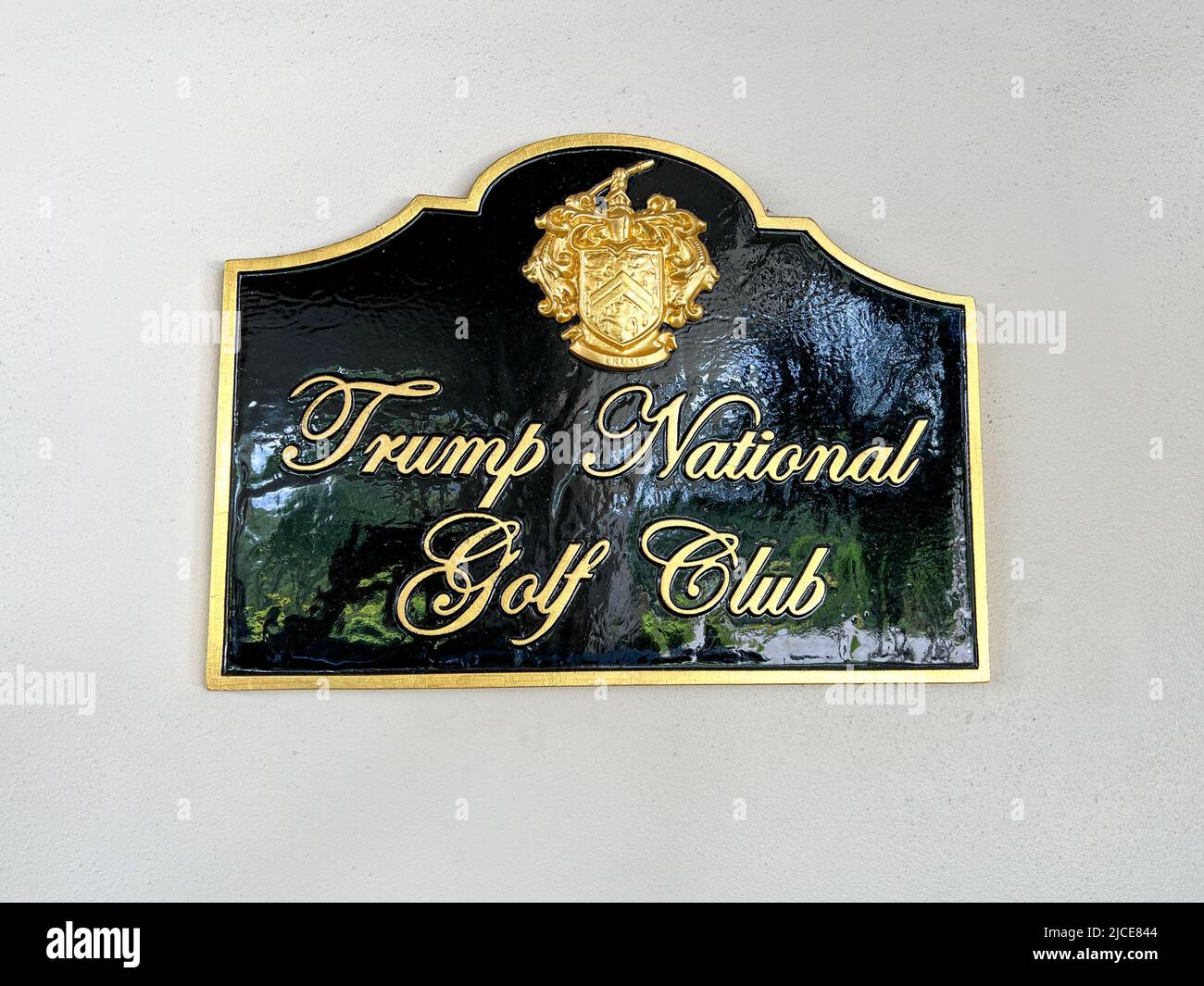 Trump National Golf Club Logo