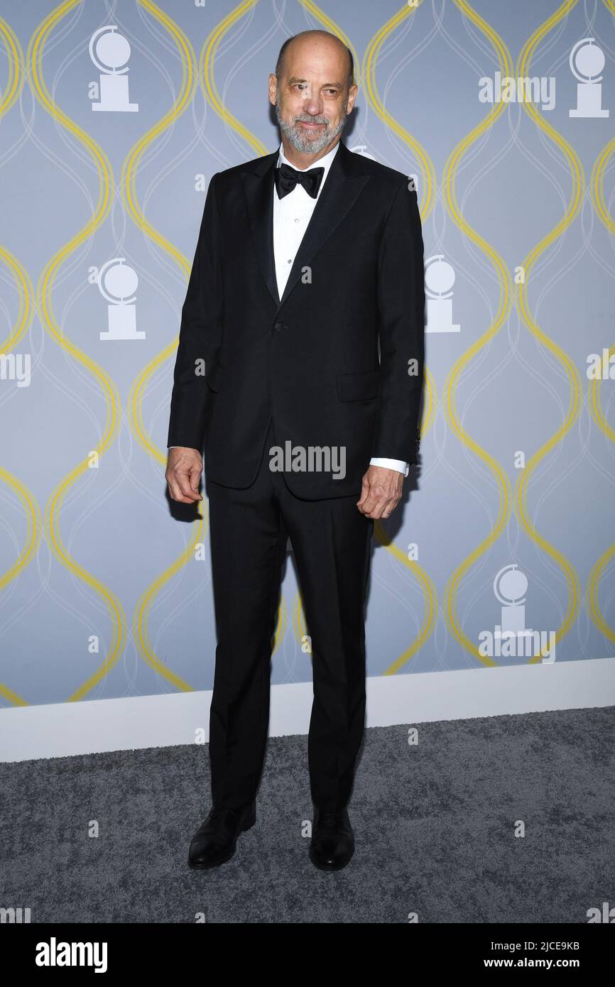 New York, USA. 12th June, 2022. Anthony Edwards walking on the red ...