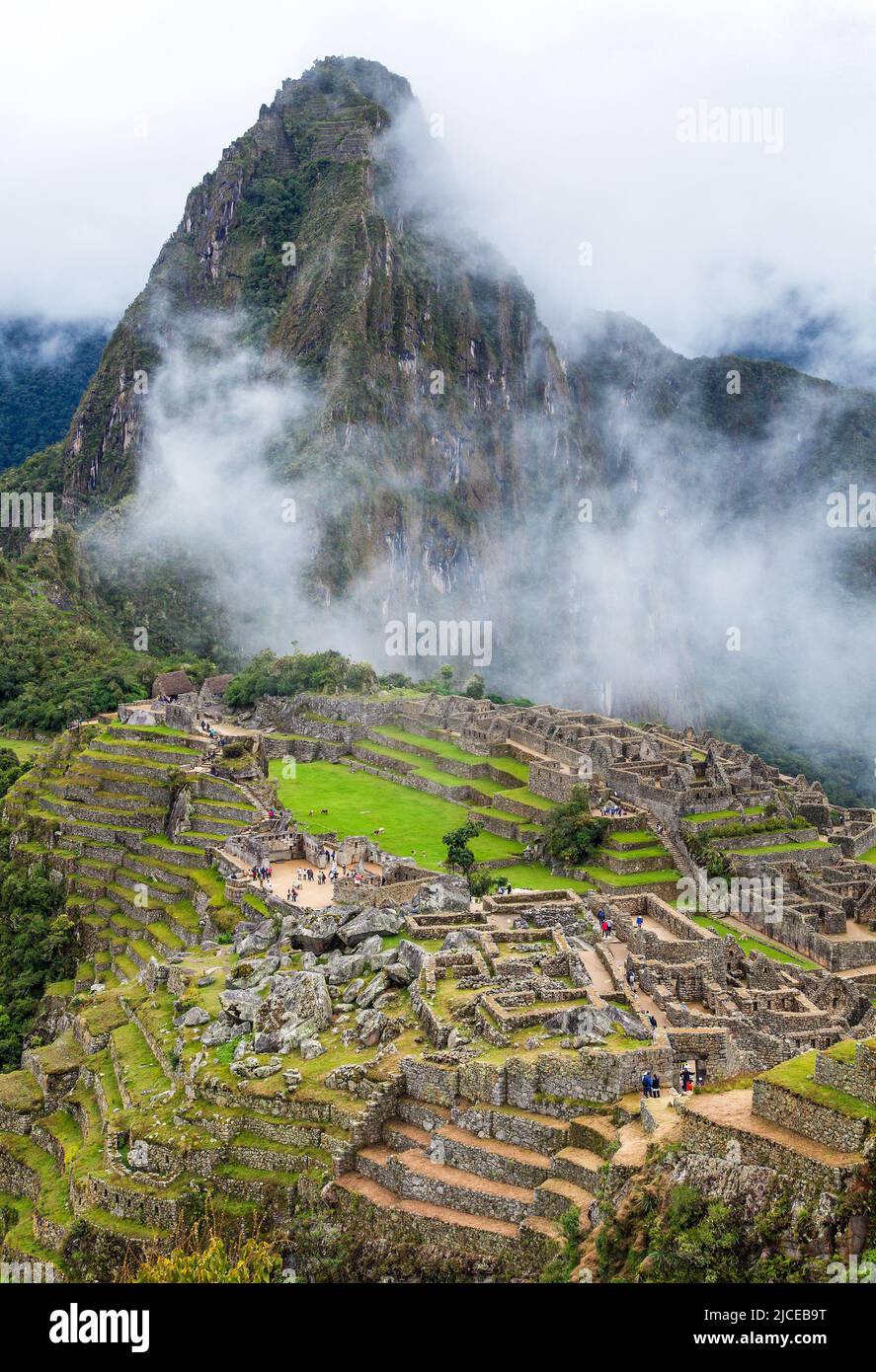 Machu Picchu, panoramic view of peruvian incan town, unesco world ...