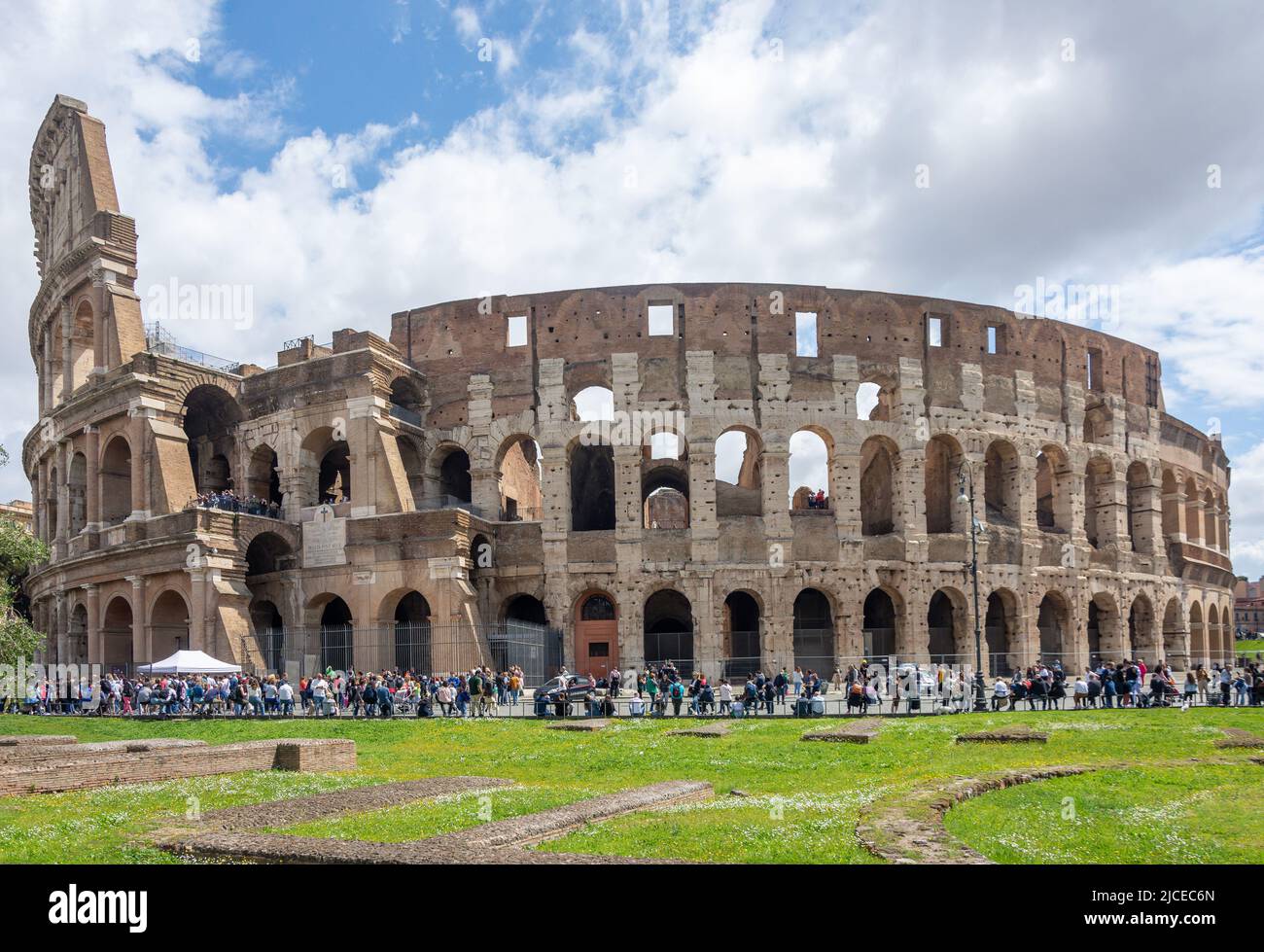 The Colosseum (Colosseo), IV Templum Pacis, Central Rome, Rome (Roma ...