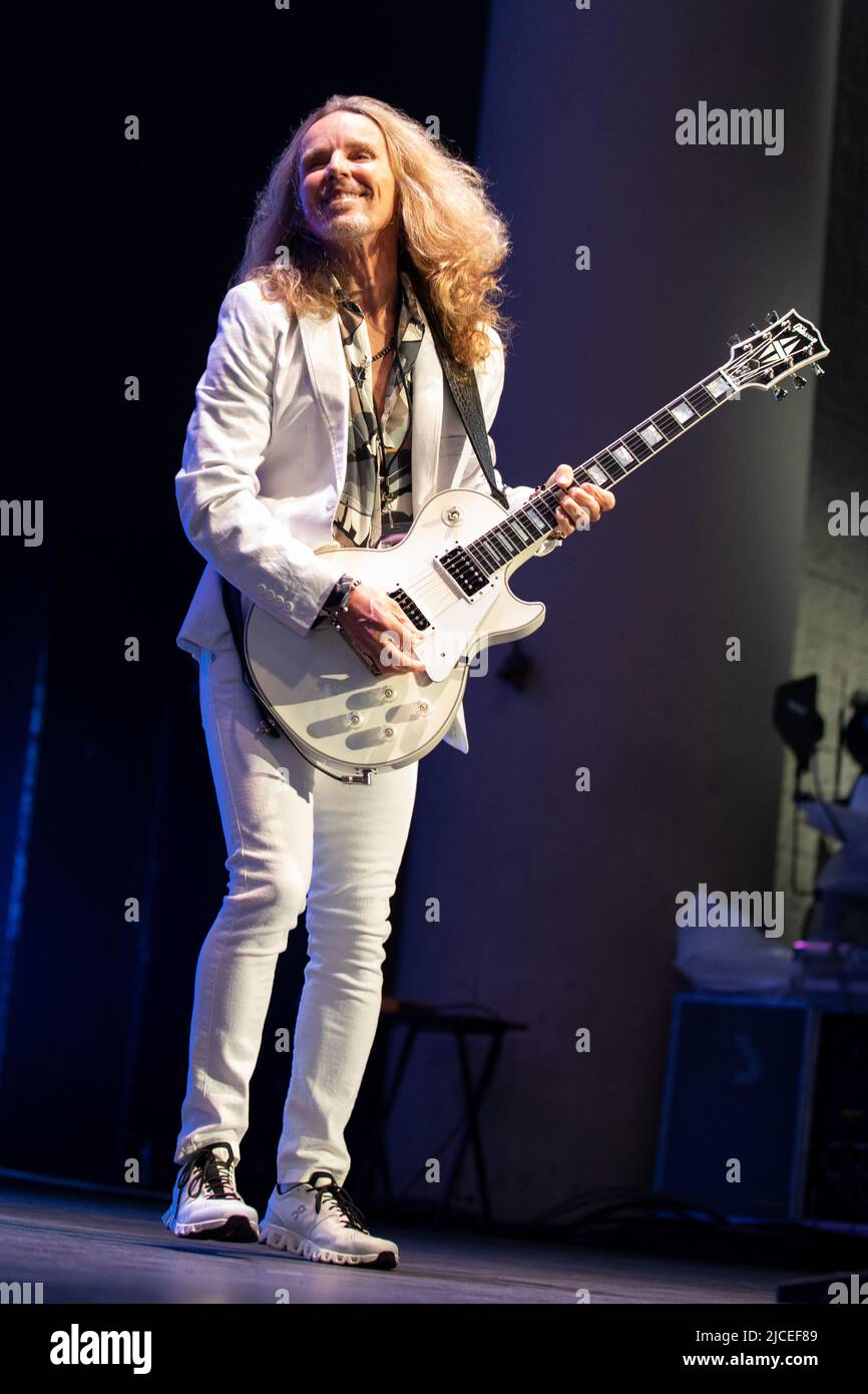 June 10, 2022, Indianapolis, Indiana, USA: Tommy Shaw of Styx performs ...