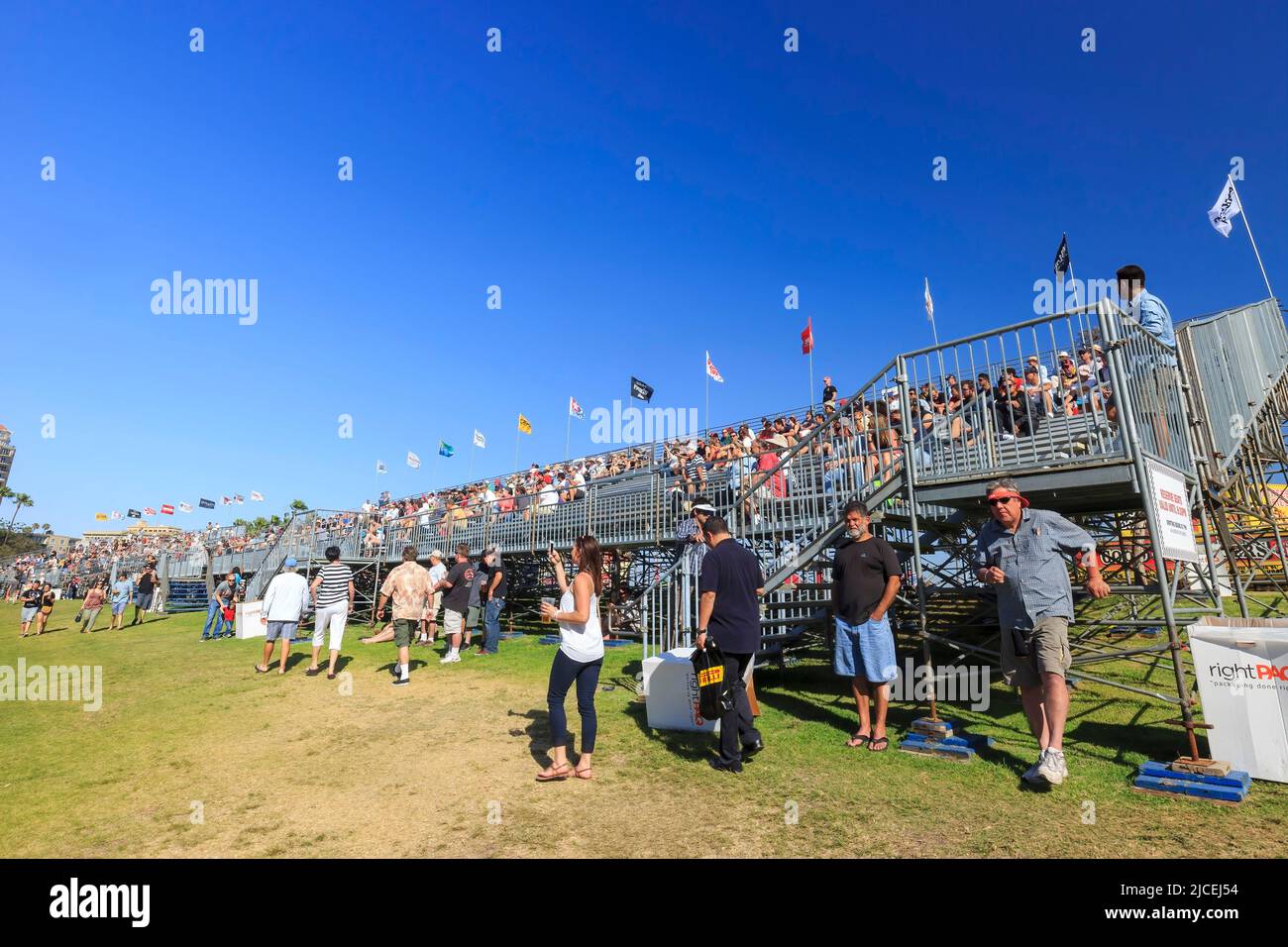 Spectator stand hi-res stock photography and images - Alamy