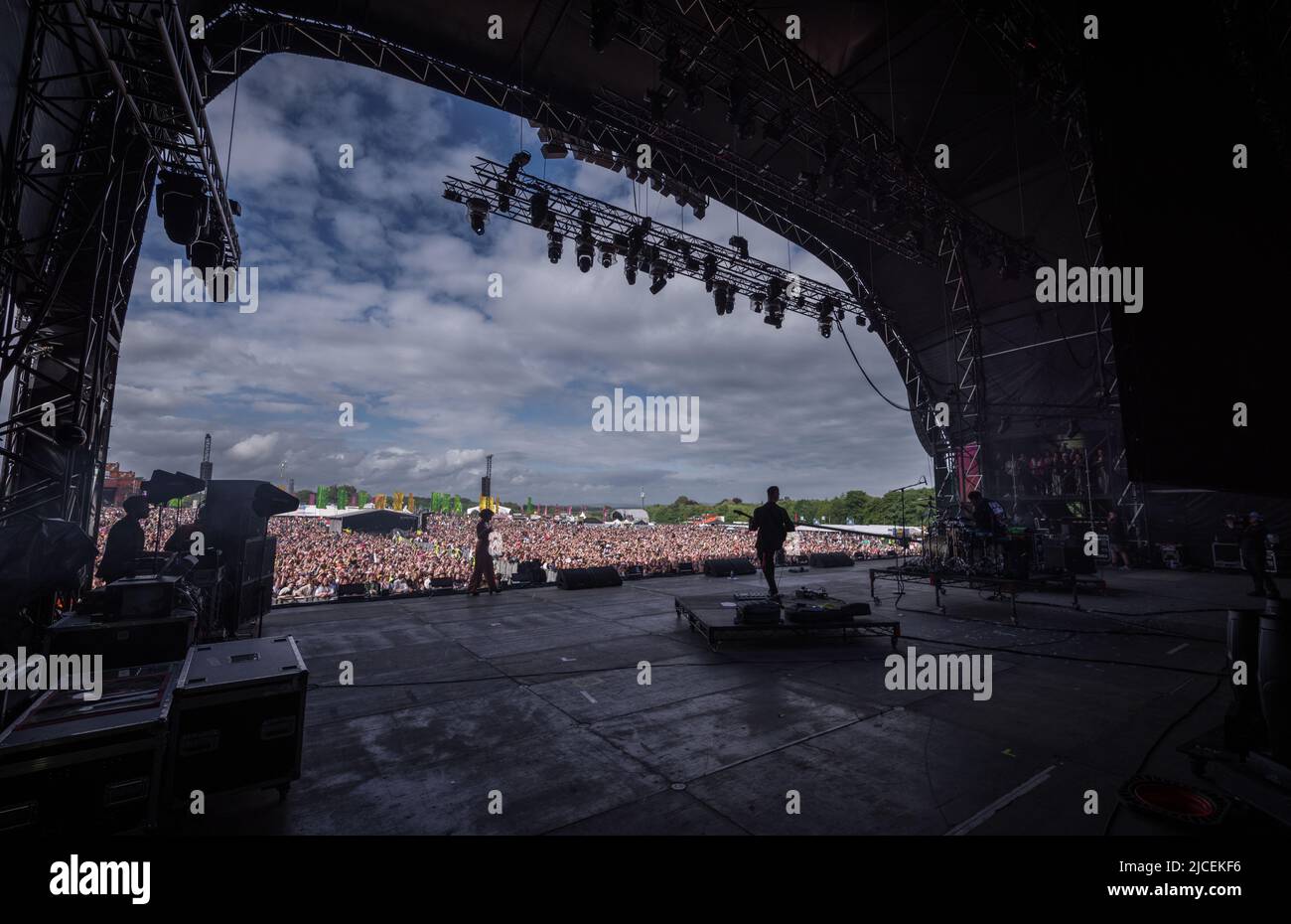 Raye singer 2022 hi-res stock photography and images - Alamy