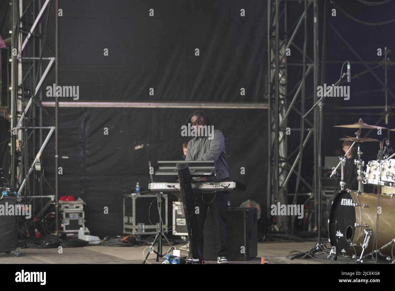 Raye singer 2022 hi-res stock photography and images - Alamy