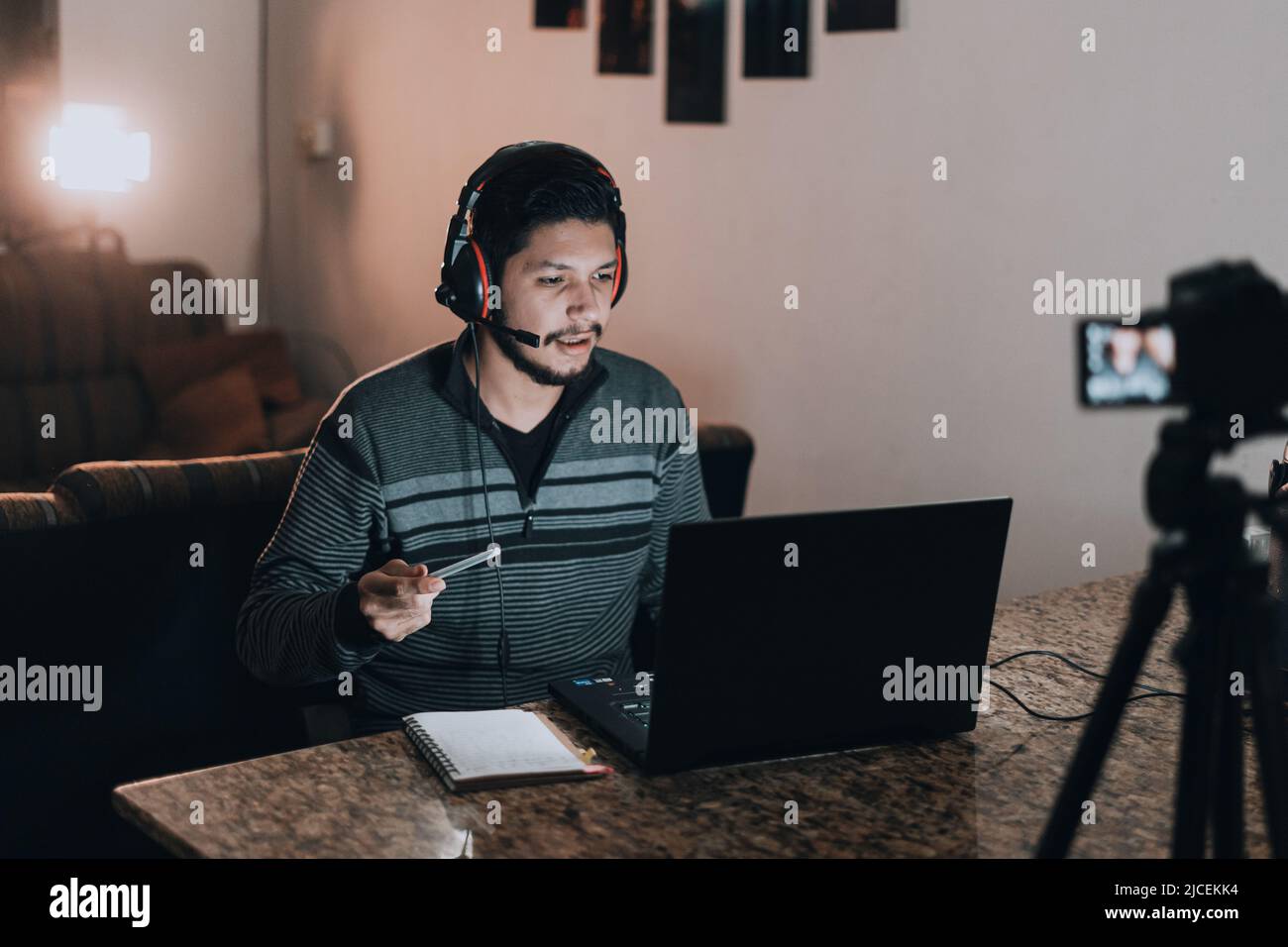 Person teaching computer hi-res stock photography and images - Alamy