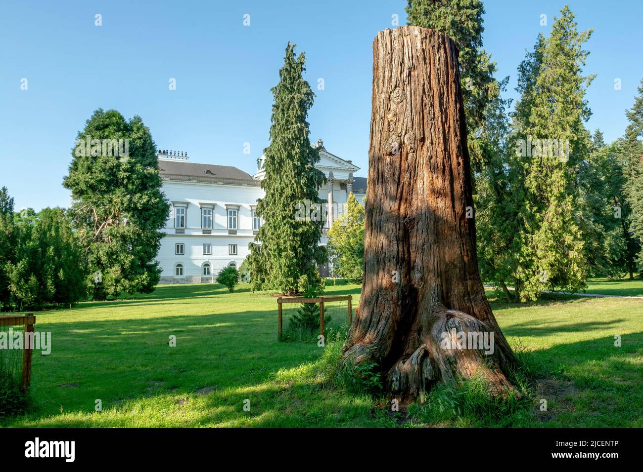 Classicist-style manor house and castle in Topolcianky park. Slovakia ...