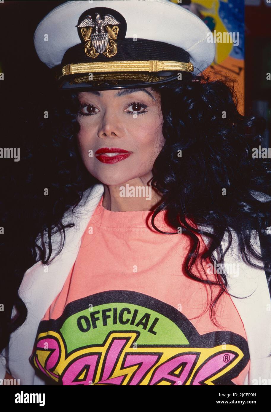 La Toya Jackson promoting Balzac Balloon Balls at Caldor in Pelham, NY ...