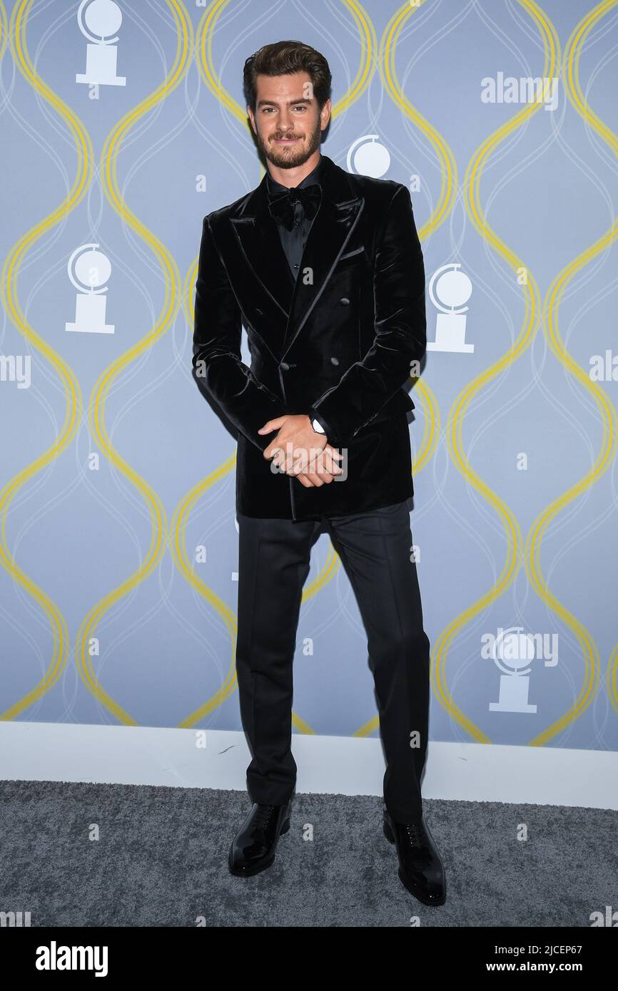 New York City, US, June 12, 2022. Andrew Garfield walking on the red ...