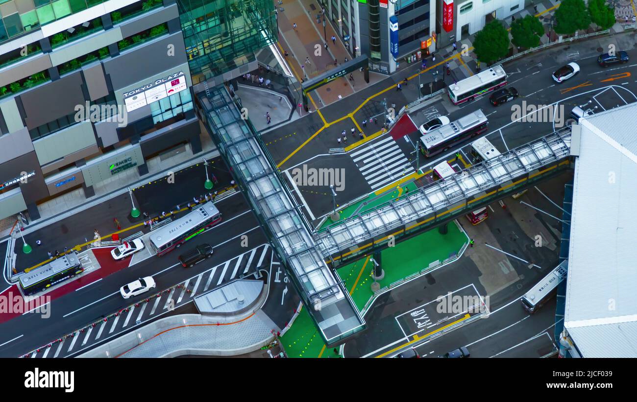 Aerial panning shot people famous hi-res stock photography and images ...