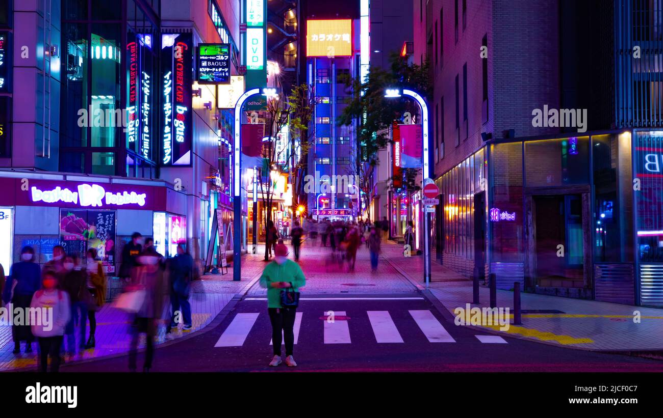 Timelapse downtown street in shinjuku hi-res stock photography and ...
