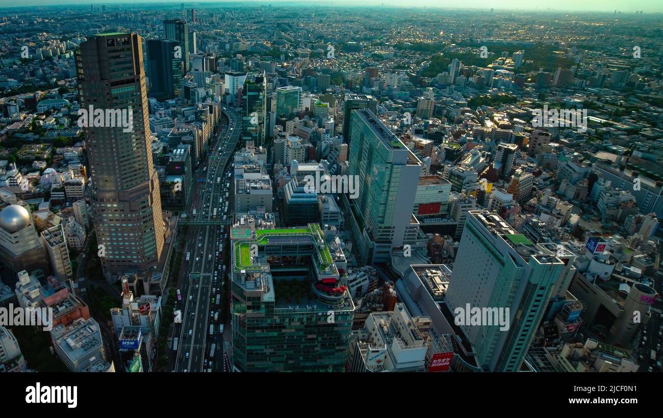 Time lapse zoom modern skyscraper hi-res stock photography and images ...