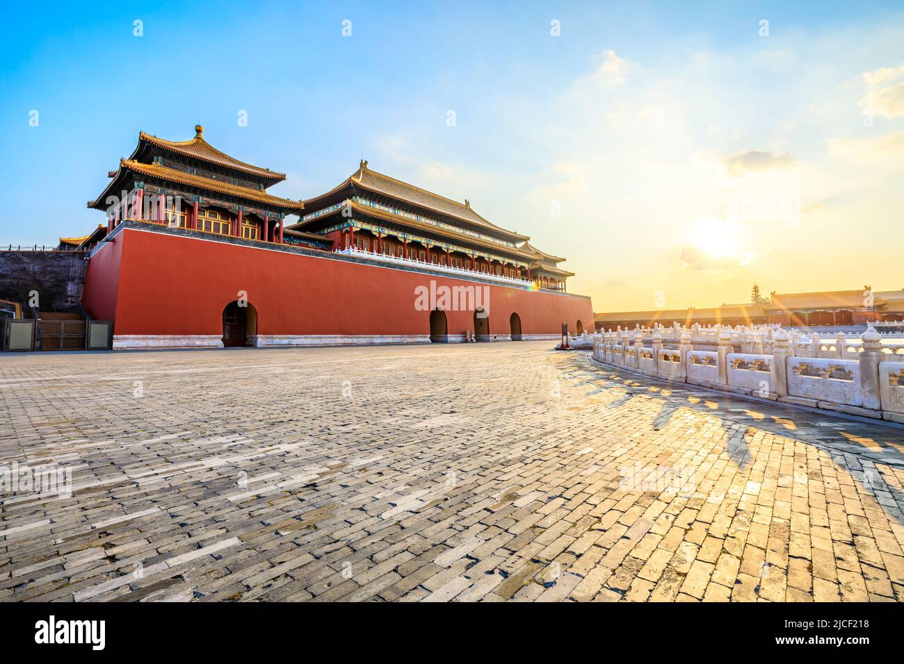 Chinese temple in forbidden city hi-res stock photography and images ...