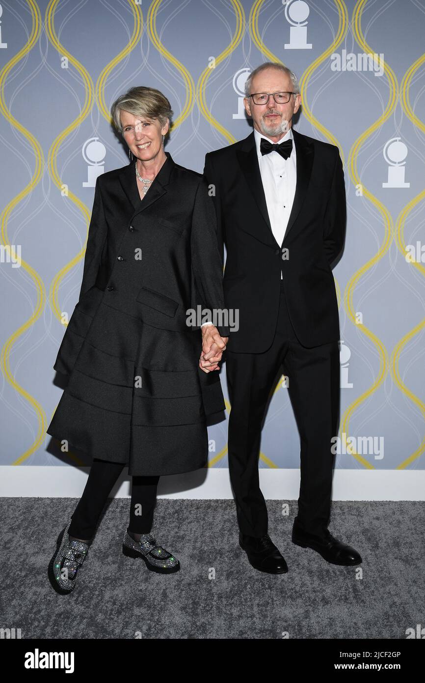 New York City, US, June 12, 2022. Susan Wheeler Duff and David Morse ...