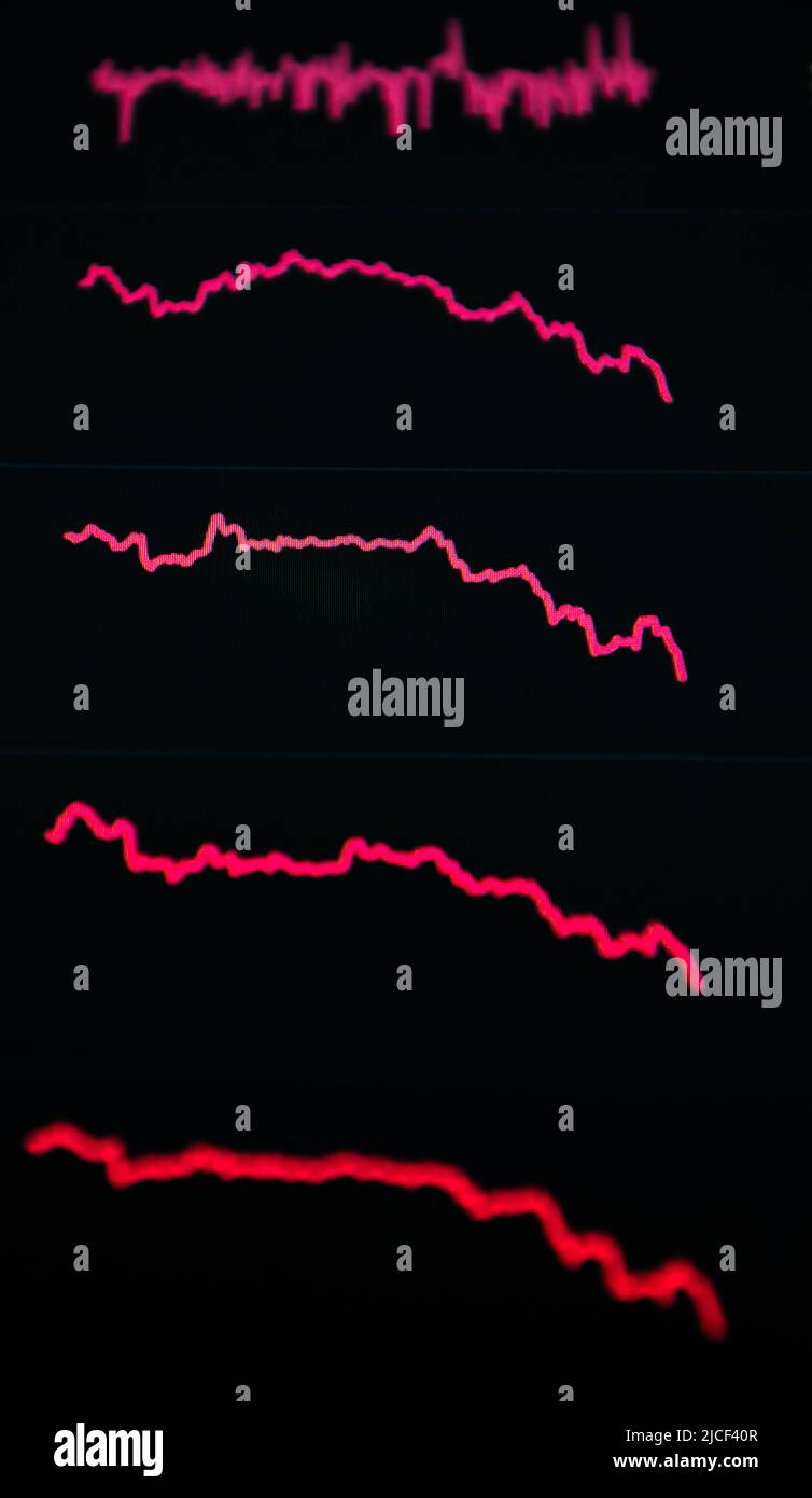 Red charts hi-res stock photography and images - Alamy