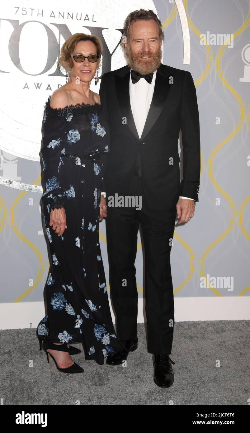 June 12, 2022, New York, New York, USA: Actor BRYAN CRANSTON and ROBIN ...