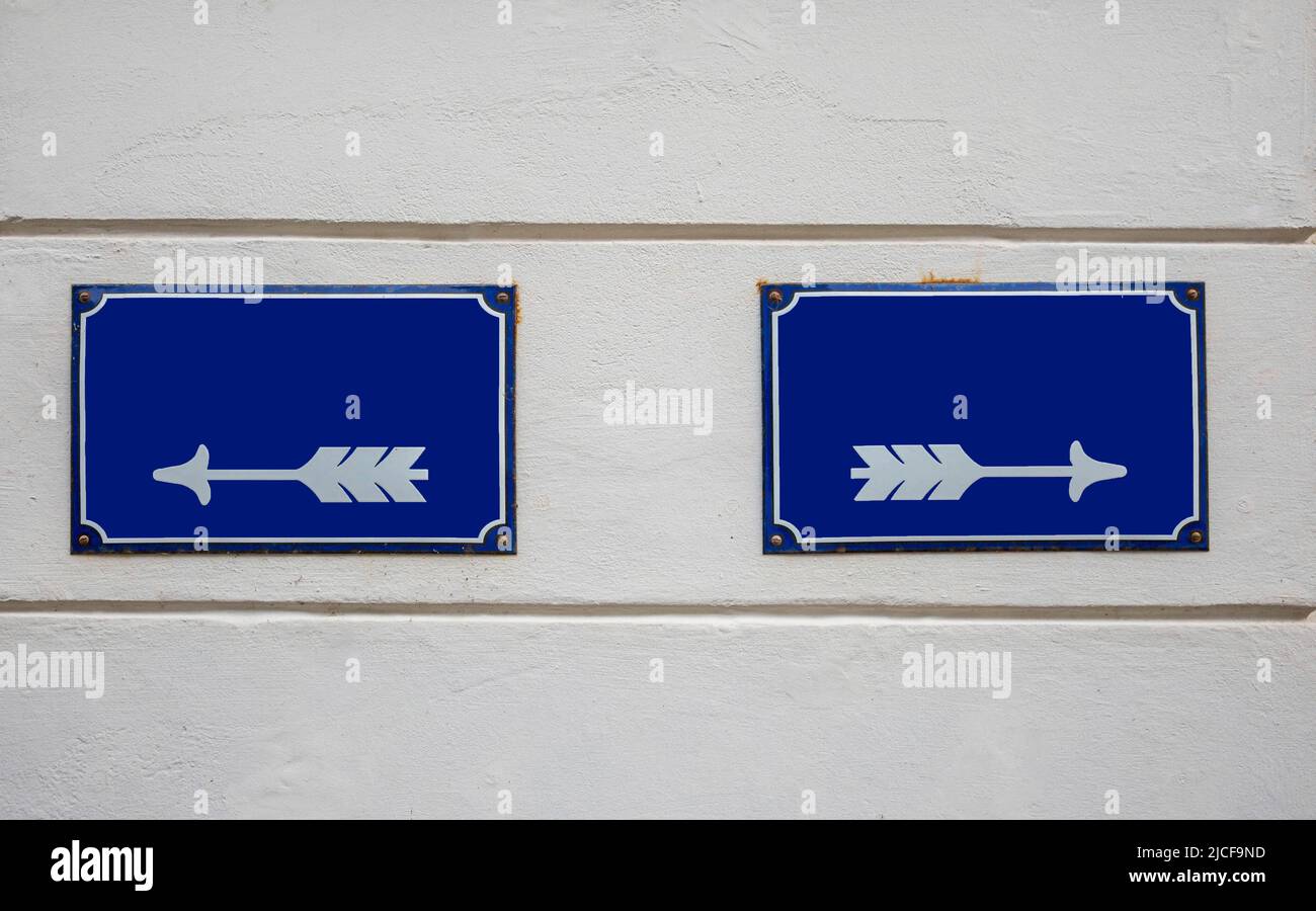 Blue blank retro signs with arrow each to the right and left Stock ...